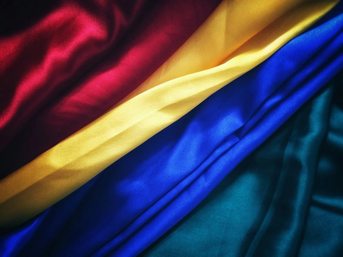 The Ultimate Guide to Triacetate Fabric: Properties, Benefits, and ...